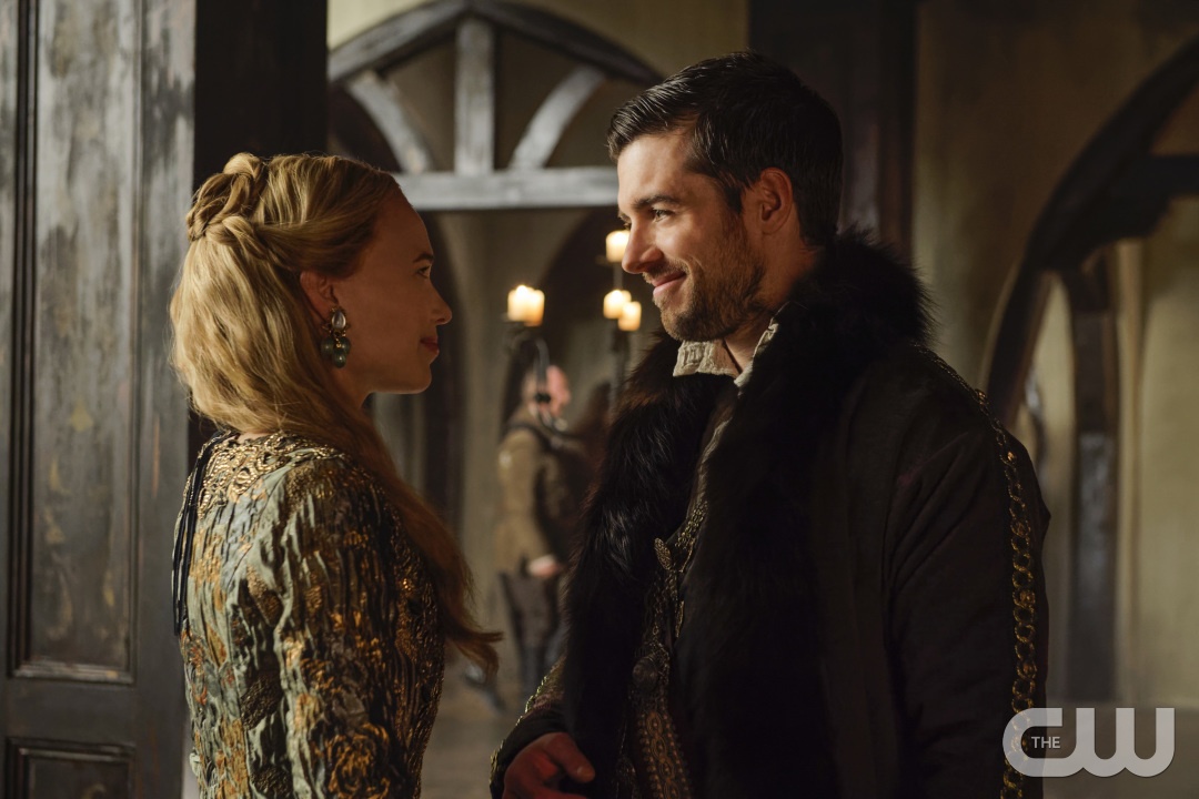 Reign Photos | - Pulling Strings